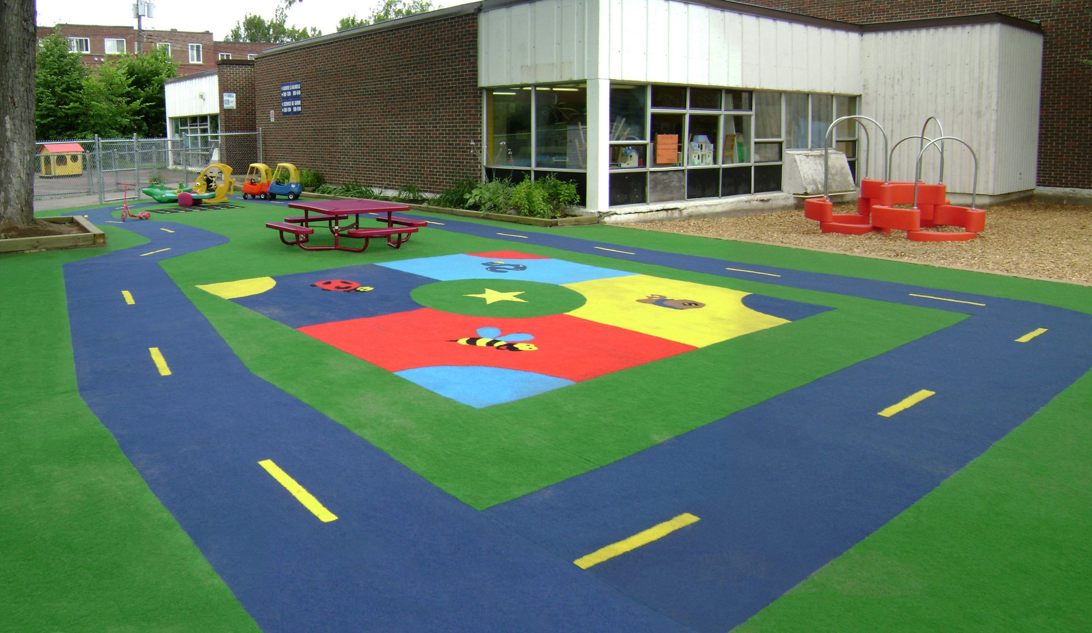 Jeu des 4 coins | Surfaces récréatives et de protection | Jeux | Atmosphäre